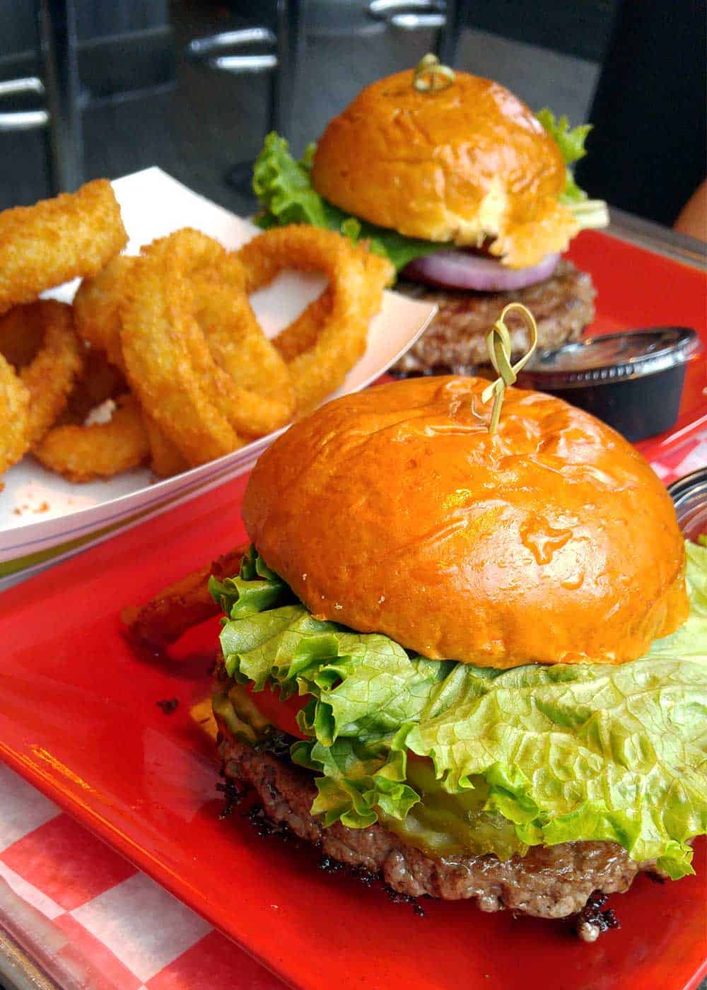 A Bolt Burgers Washington DC Experience - The Yums